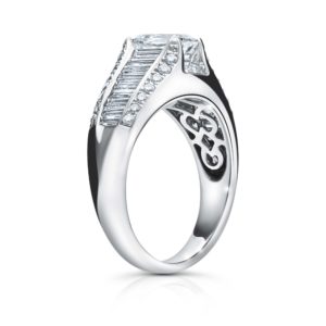 Round Diamond Engagement Ring - Richards Jewelry